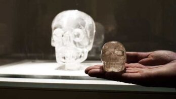 The Mystery of the 13 Mayan Crystal Skulls